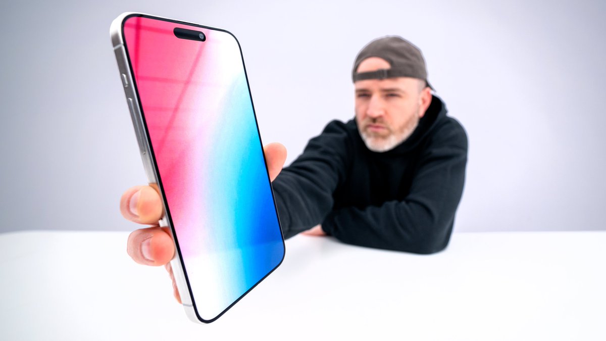 Unbox Therapy on Twitter: "This is the Apple iPhone 15 Ultra - https://youtu.be/Sfs1uX5coyI"