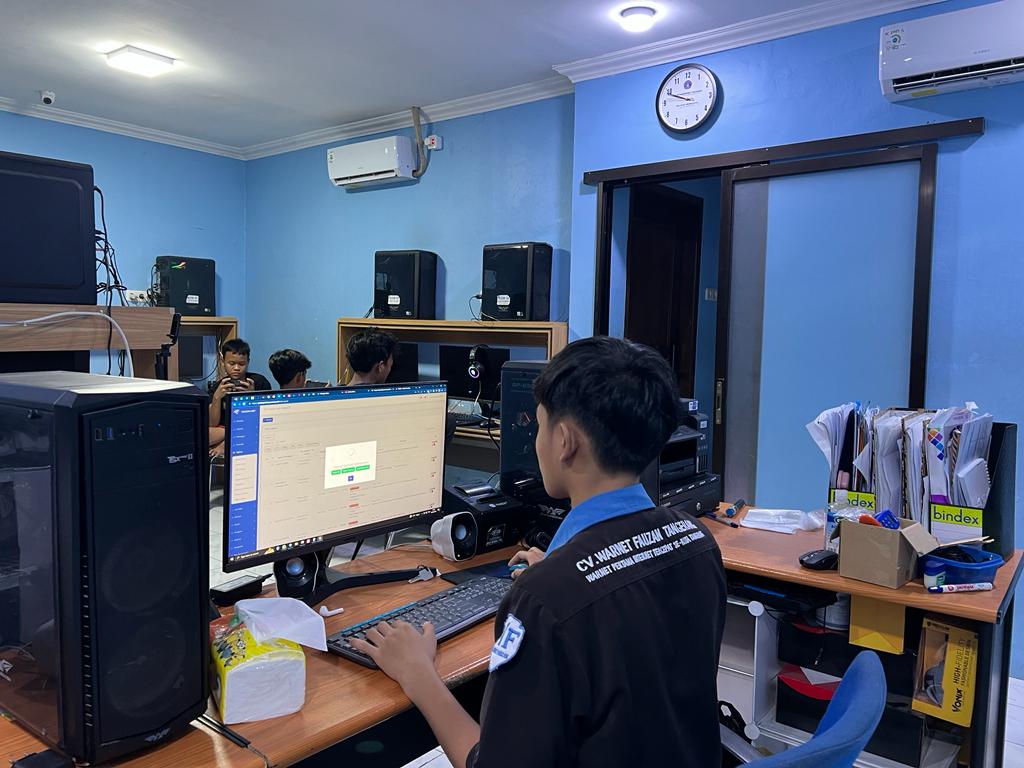 Fauzan Net on Twitter: "[Lowongan Kerja] Fauzan Net membutuhkan tenaga kerja sebagai Operator ...