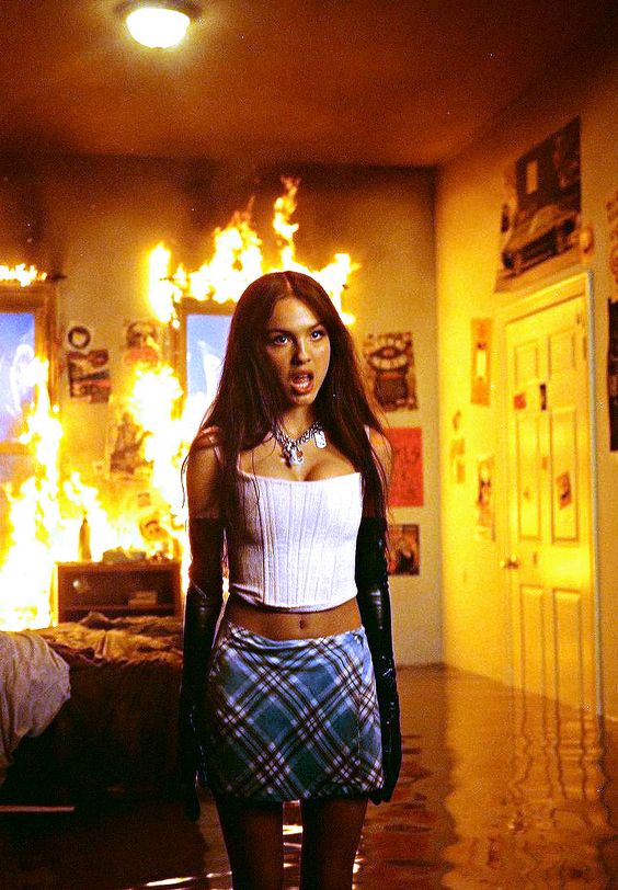 ts♡ on Twitter: "RT @AboutMusicYT: 2 years ago today, Olivia Rodrigo released 'good 4 u'."