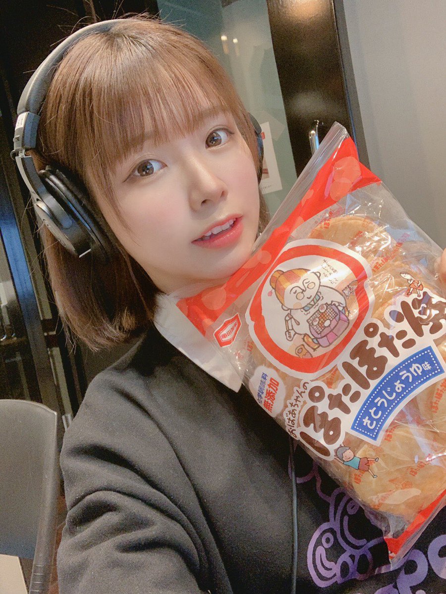 Liyuu記念日 on Twitter: "5月7日は ・Liyuuさんが画像を投稿しました！(1枚目→2019年、2枚目→2020年、3枚目→2022年) ・Liyuuのはつらじの第11回の ...