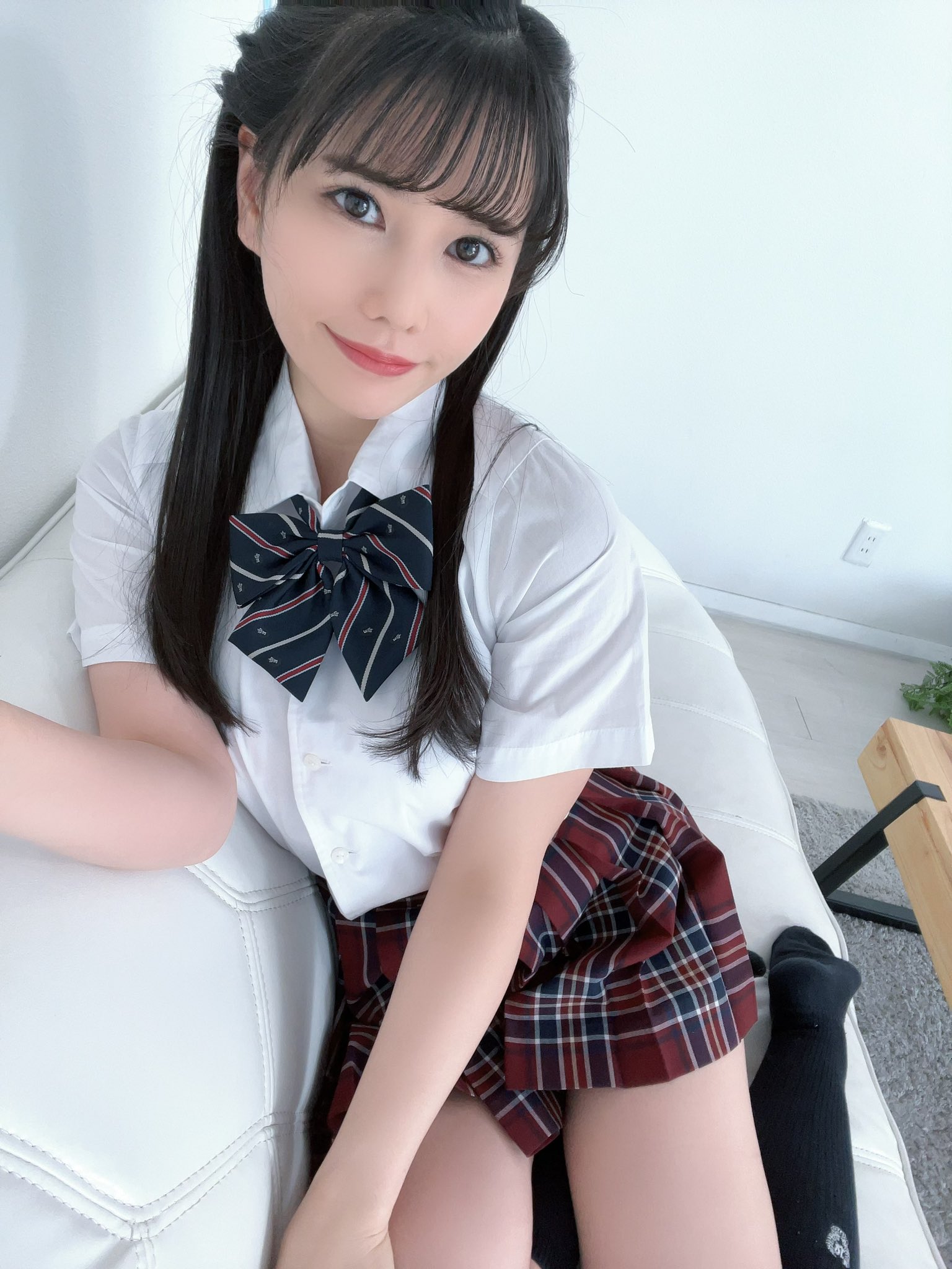 応援ツイッター@ on Twitter: "新垣優香さんのグラビア学園のデジタル写真集発売中 発売日：2023年3月3日(金) 「新垣優香 私服＆競泳水着 グラビア学園」 「部屋着＆制服 ...