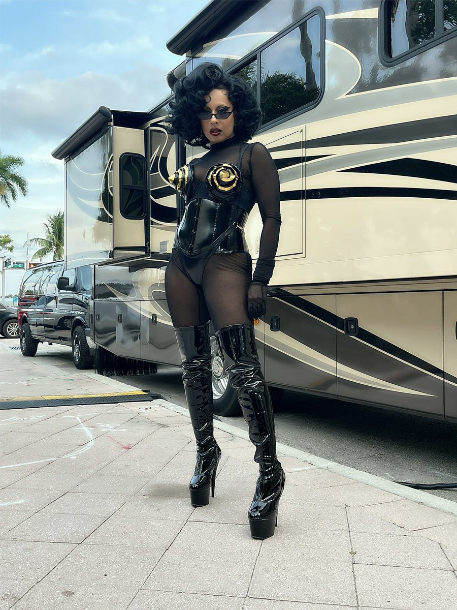 L Λ Y Λ on Twitter: "Aight so boom