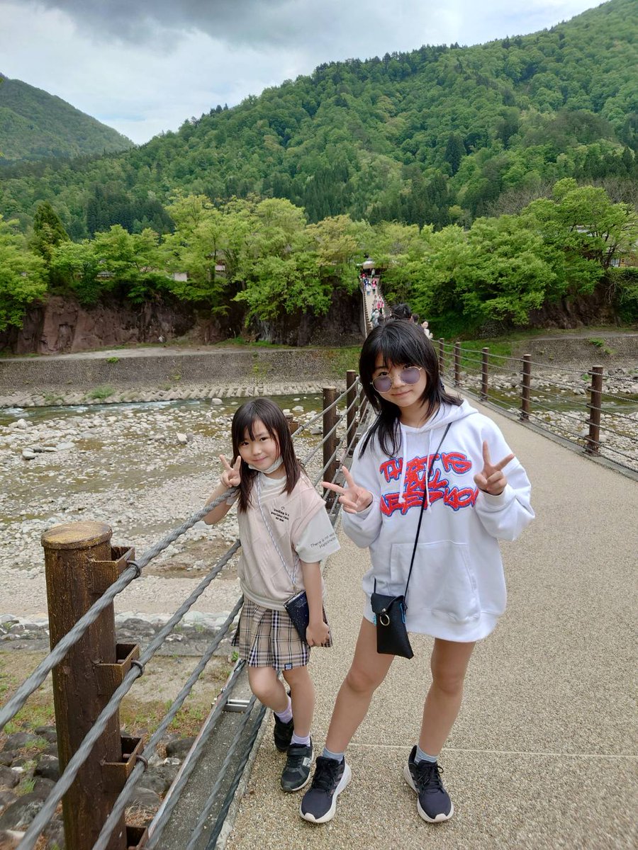 結莉愛🍒玲緖愛(母管理) On Twitter 昨日は別の宿に移動して3泊目〜 またまた豪華な夕食🌙 のどぐろの塩焼とあわびとしゃぶしゃぶ🐮 今朝の朝食は三段重😳 そして目覚めの一杯に