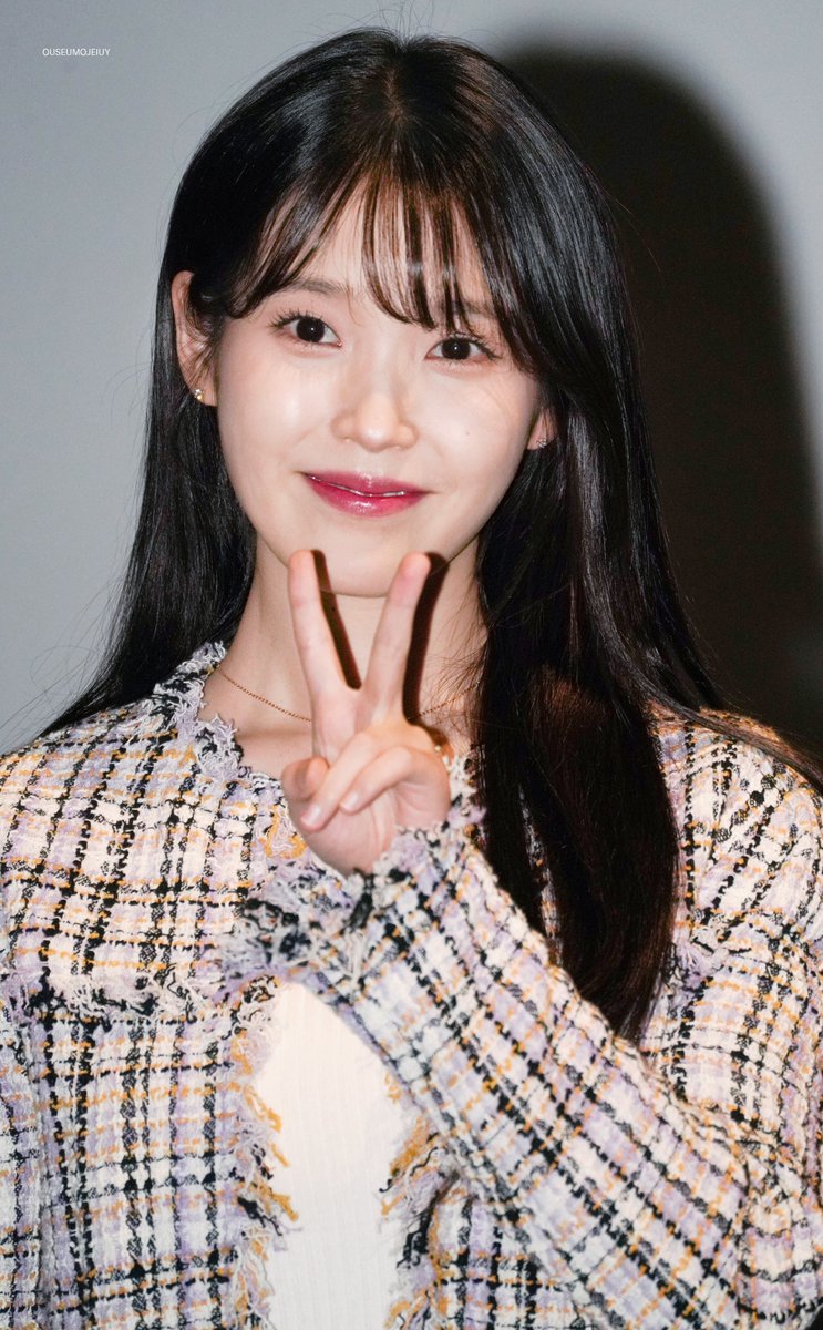 🐥♬』 🎼start with I,end with U~IU👑💜 on Twitter: "RT @ou_seumojeiuy: 230507 아이유 드림 무대인사 PART. 02 ️ ...