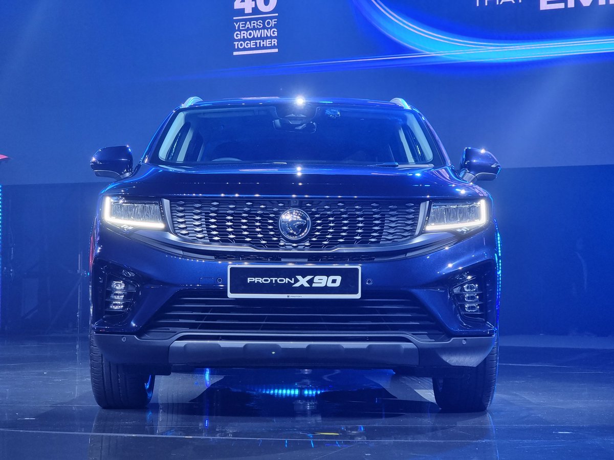 SoyaCincau on Twitter: "Here it is, the Proton X90 launched by Prime Minister Anwar Ibrahim ...