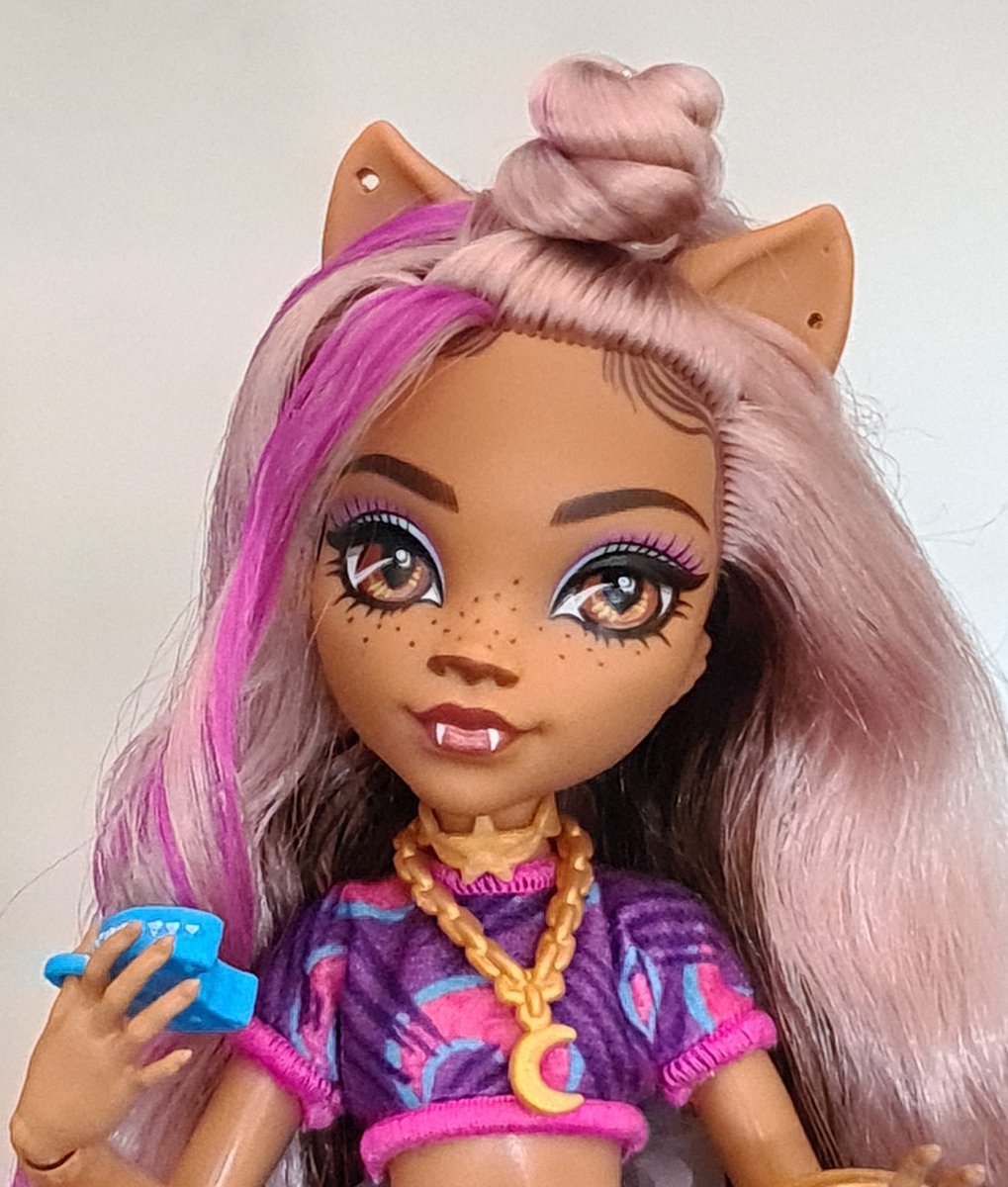 「My Miss Indonesia is so unfortunate look」|That boy who draws Monster ...