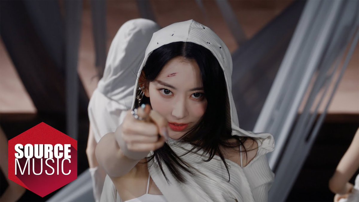 le sserafim pics on Twitter: "LE SSERAFIM - 'UNFORGIVEN' OFFICIAL MV! #르세라핌 #UNFORGIVEN"