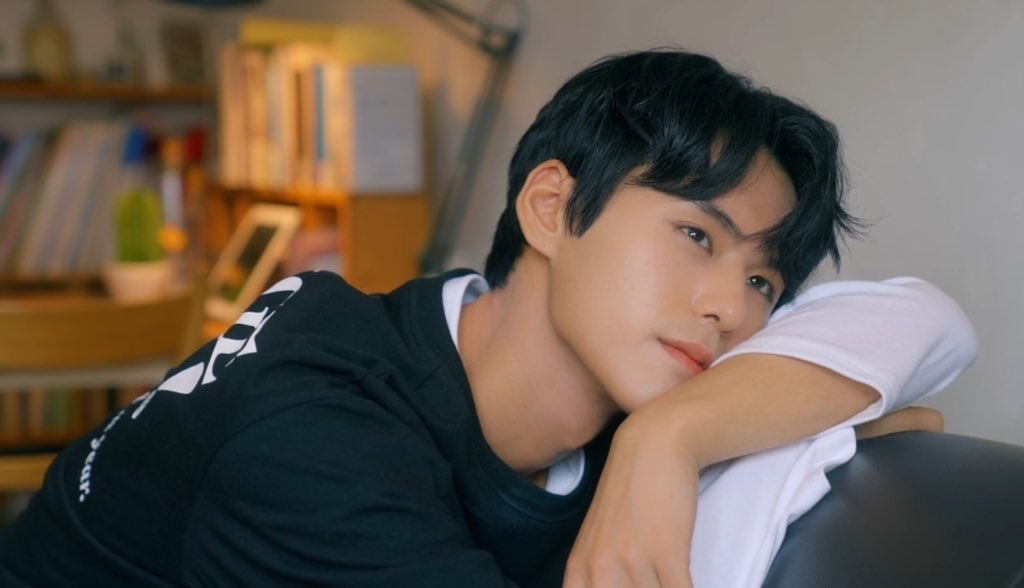 Mut🌼Terazono on Twitter: "Oh JunTaek from The Eighth Sense, He is so pretty also"