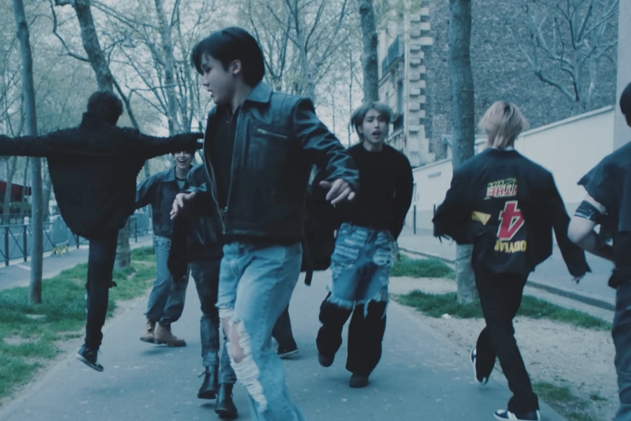 Soompi on Twitter: "WATCH: #StrayKids Unveils Track Video For New Song "DLC" From Upcoming Album ...