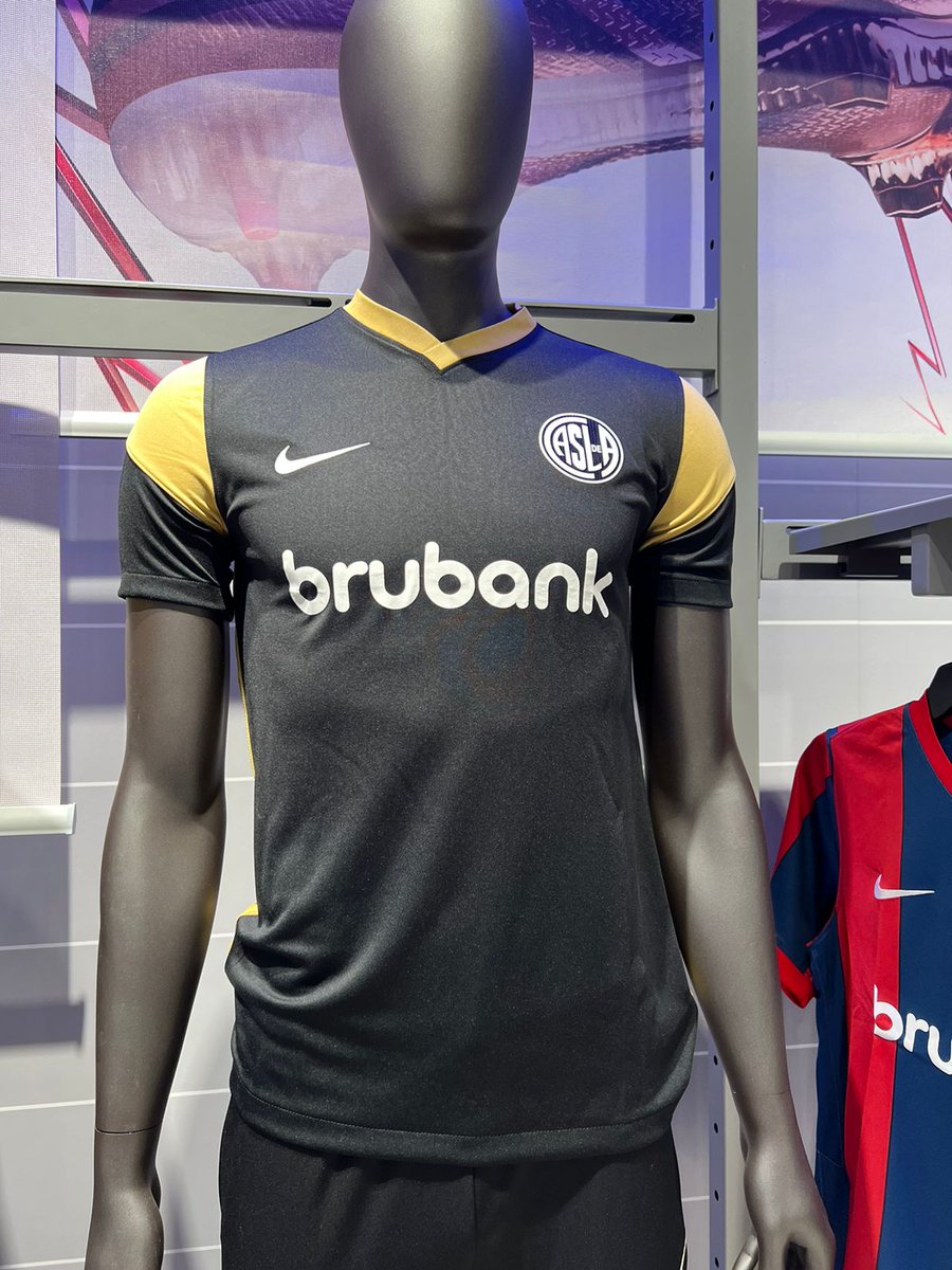 Juan Pablo Acuña on Twitter: "Nike Unicenter. #SanLorenzo"