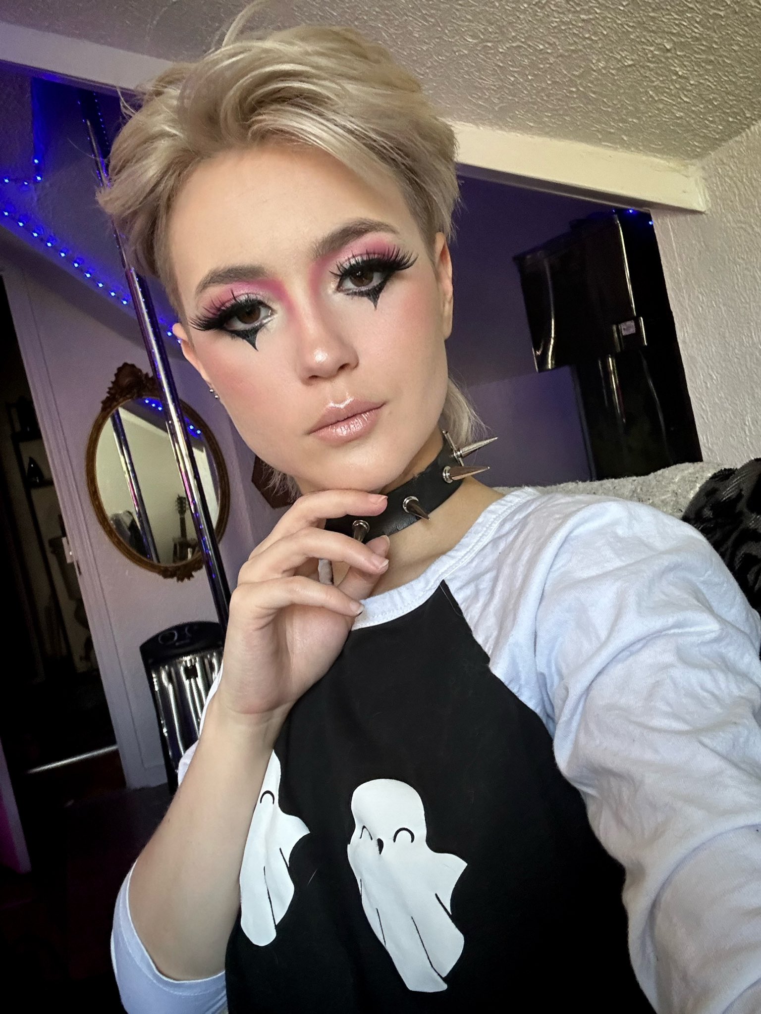 GhostieGhoo on Twitter: "I’m now LIVE and ready to play some spooky af games on Twitch!!! https ...