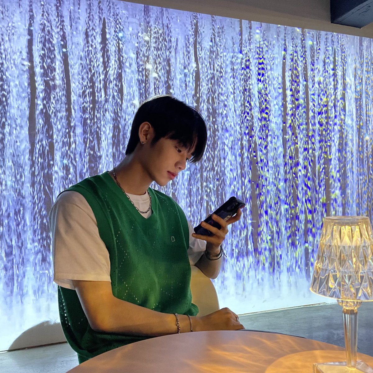 mars JIWOONG 🏳️‍🌈🔮 on Twitter: "The visuals likeee"