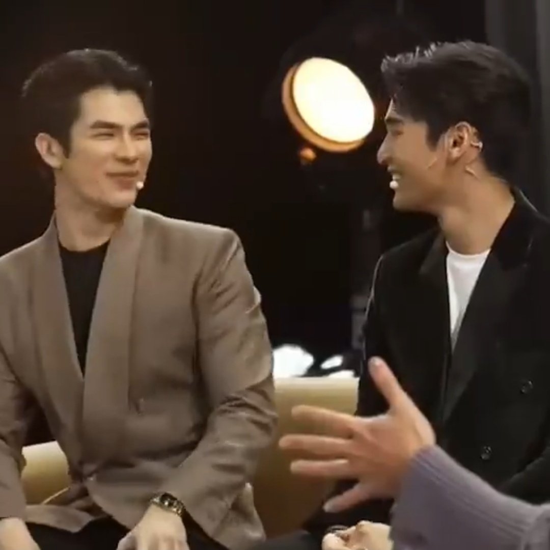 caramelpudding | fan account on Twitter: "Okay cry now #MileApo"