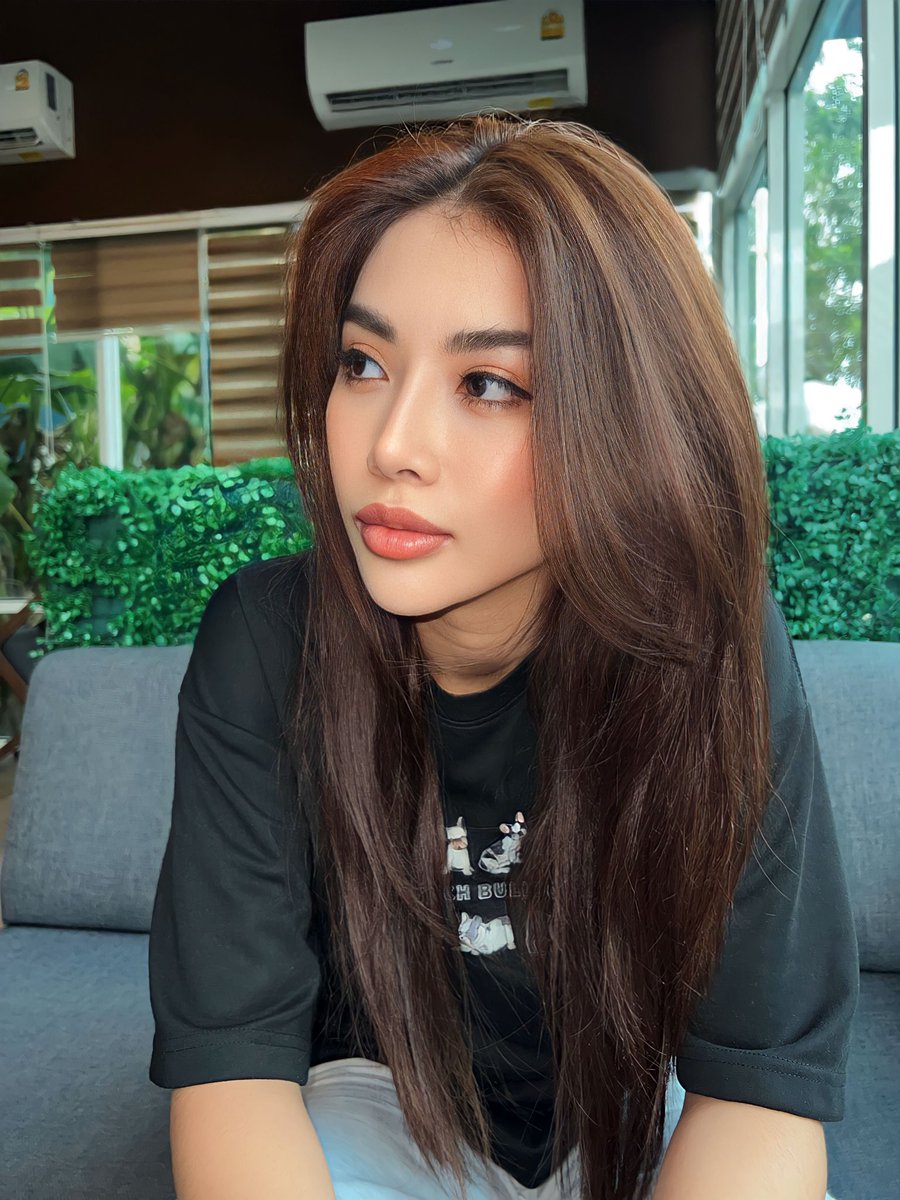 𝐍𝐎° on Twitter: "RT @chompoo_athita: เริ่มต้นทุกวันตอน4โมงเย็น งานการไม่ต้องทำมันแล้ว😂 #ชมพู ...