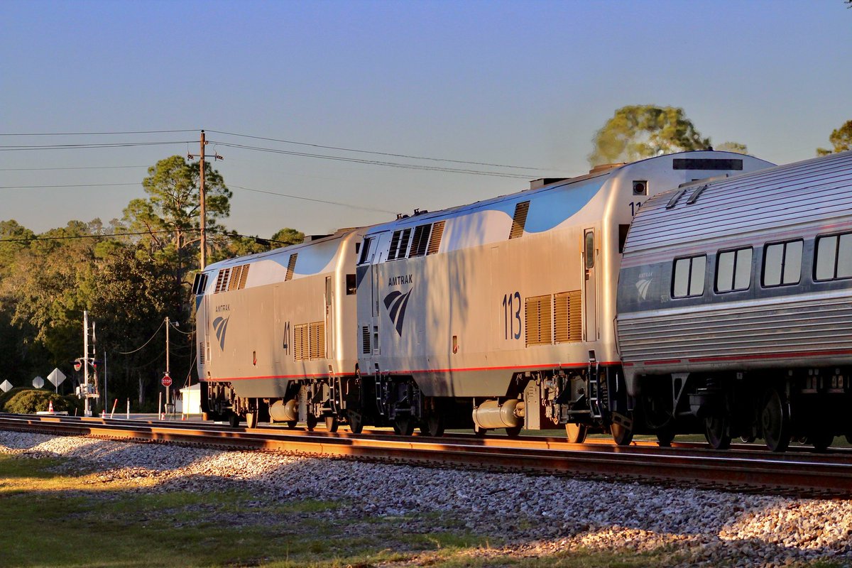 tommy4trains on Twitter: "Headed towards their Jesup Station Stop, Amtrak P09822 The Silver ...