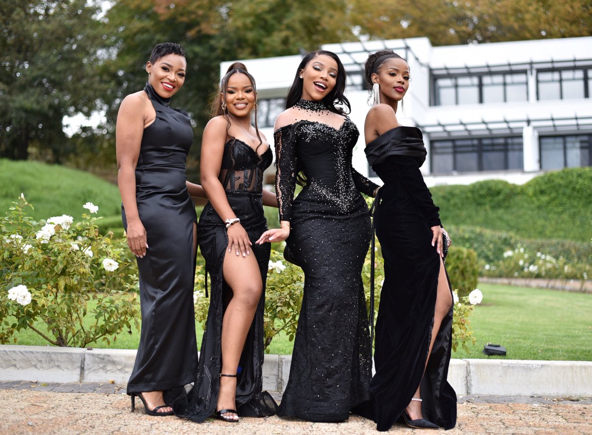 Sima on Twitter: "Is that Hlengiwe Mhlaba?"