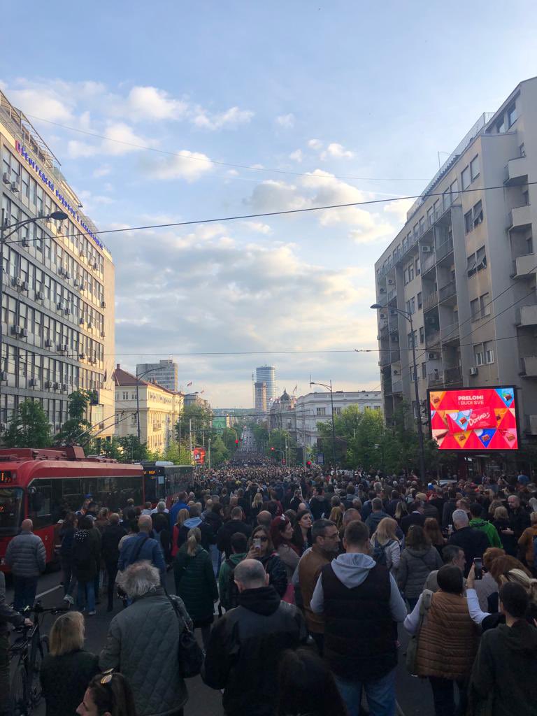 Ново лице Србије On Twitter Србија је устала против насиља