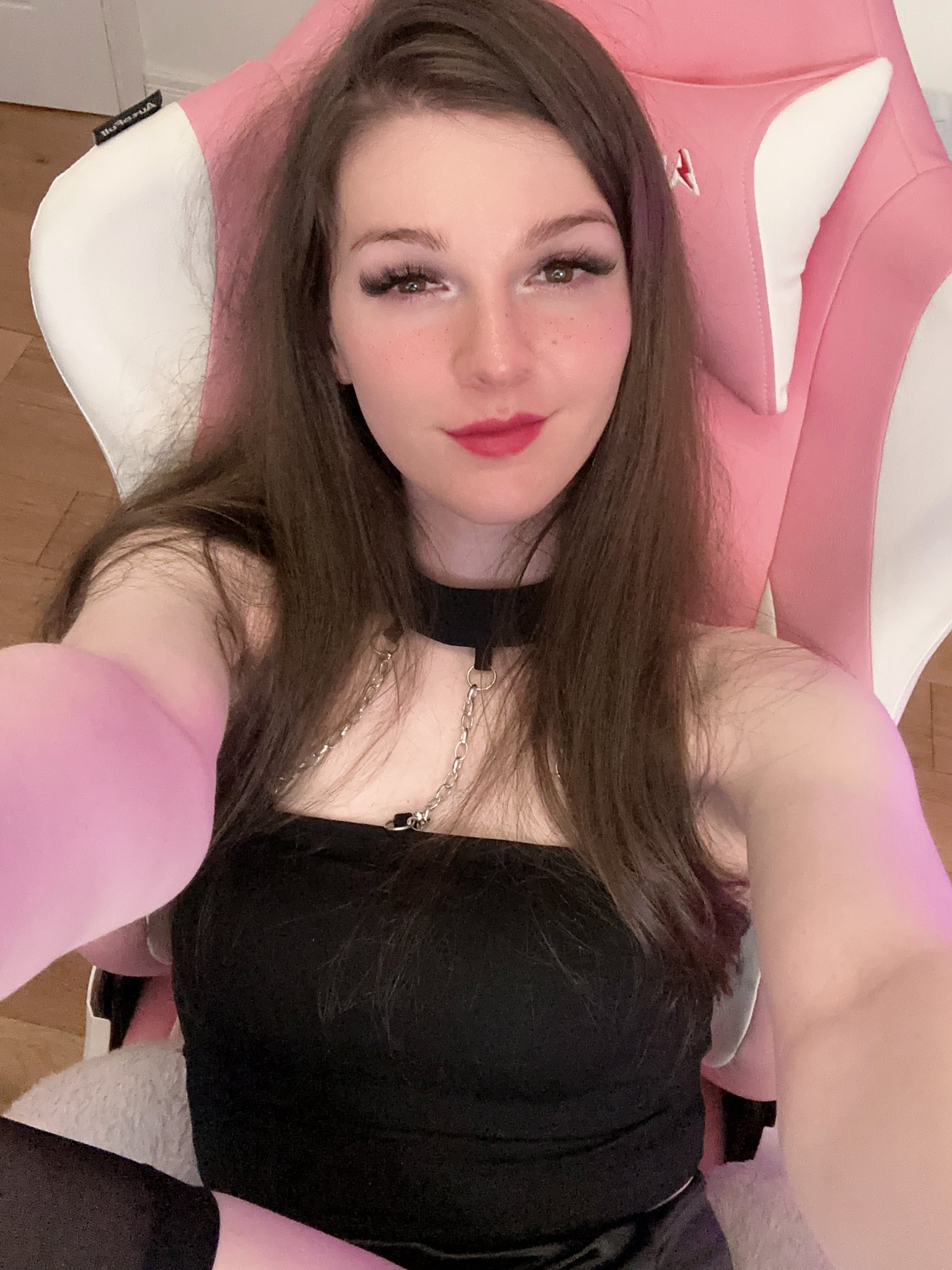 Maskgirljennie 6 Onlyfans On Twitter F1nn5ter I Wish This Was Ur Pov Of Me😫😫