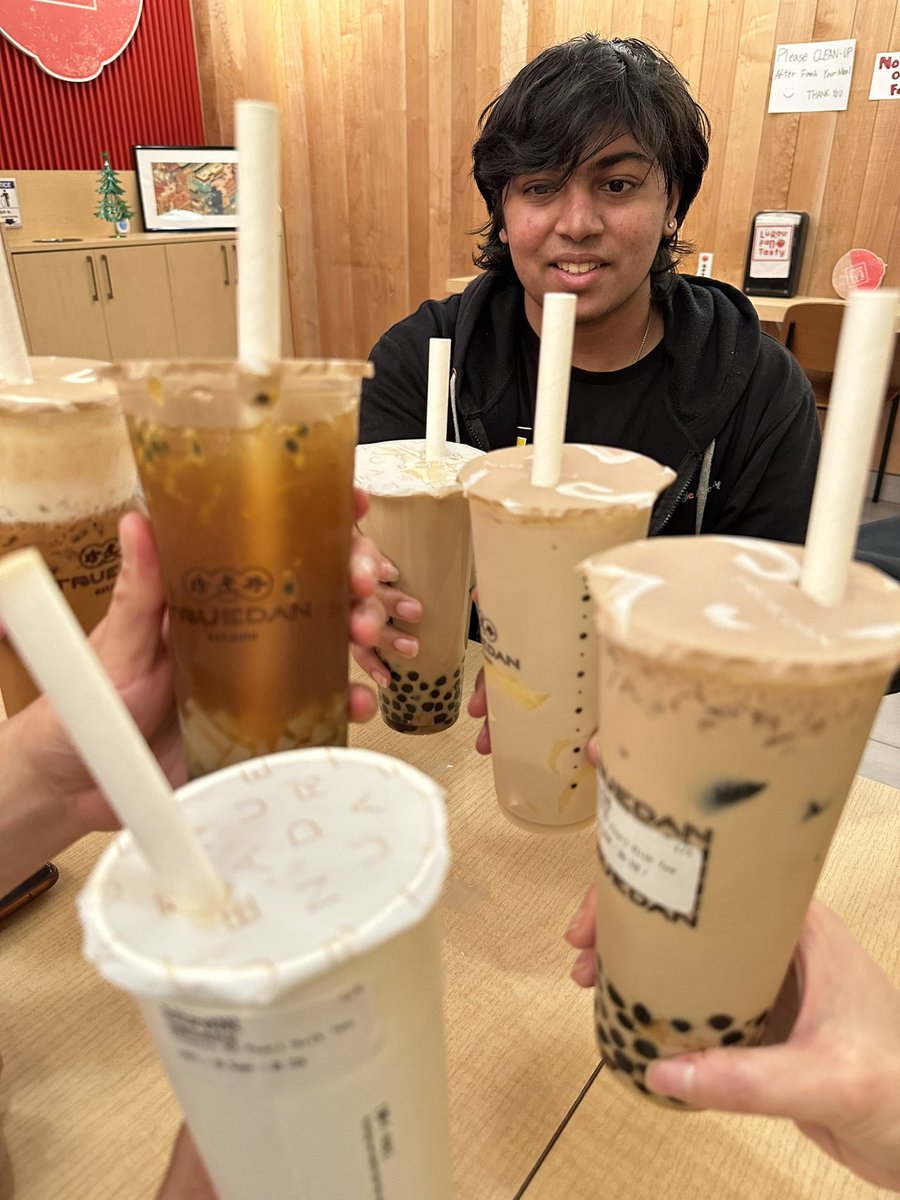 SIG Boba on Twitter: "SIG boba is here at cdCon + GitOpsCon 🧋"