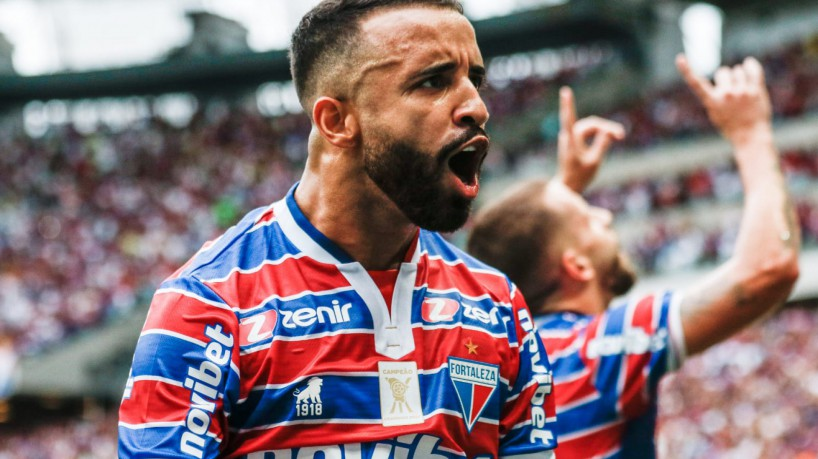 Canal do Manel 🔥 Botafogo on Twitter: "Caio Alexandre, lembra dele? Fazendo um um partidão e ...