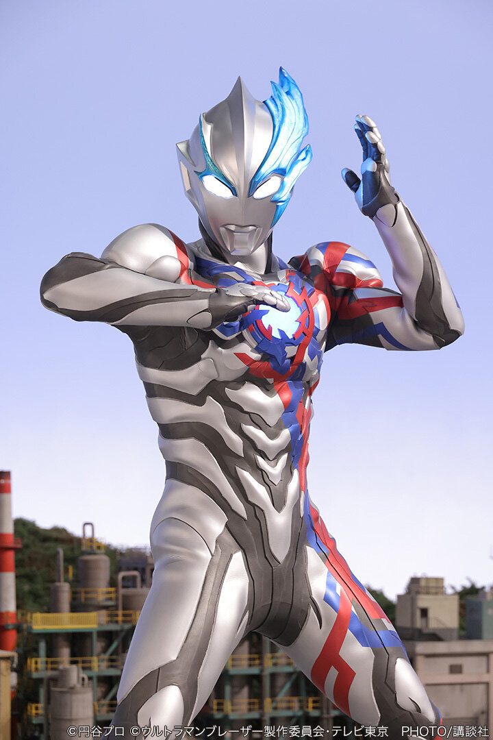 Ultraman Blazar (ウルトラマンブレザー) 𒈒Codename: 𝕌𝕃𝕋ℝ𝔸𝕄𝔸ℕ𒈒 Minecraft Skin