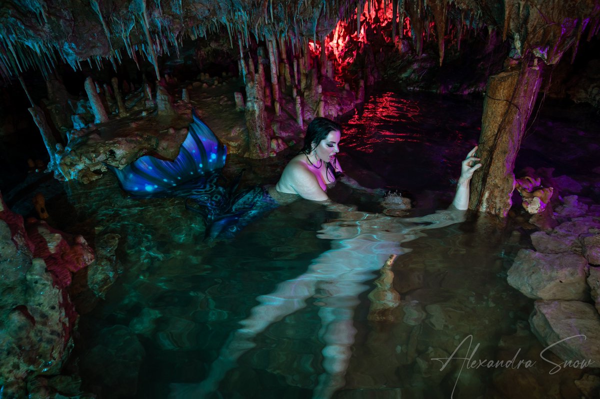 Goddess Alexandra Snow NSFW on Twitter: "The mermaid circles you, her movements sleek and ...