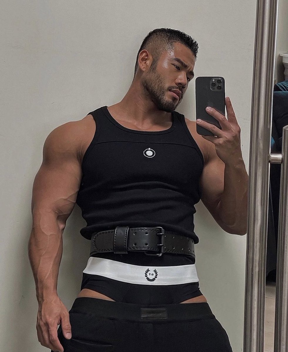 เก็บโต๊ะผู้ถูกเลือกให้เป็นแม่หนูวิคเต้อ on Twitter: "ทรงนี้ไม่ค่อยเทสเท่าไหร่แต่คนนี่คือที่แก🤯 ...