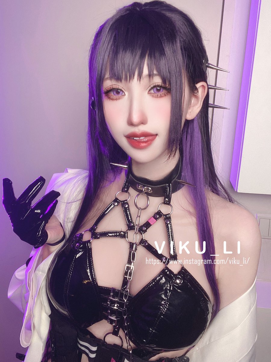 Viku猫梨梨 on Twitter: "这次cos了Mihara🥵🥵皮衣好色 costume from @miccostumes #NIKKE #NIKKEcosplay # ...