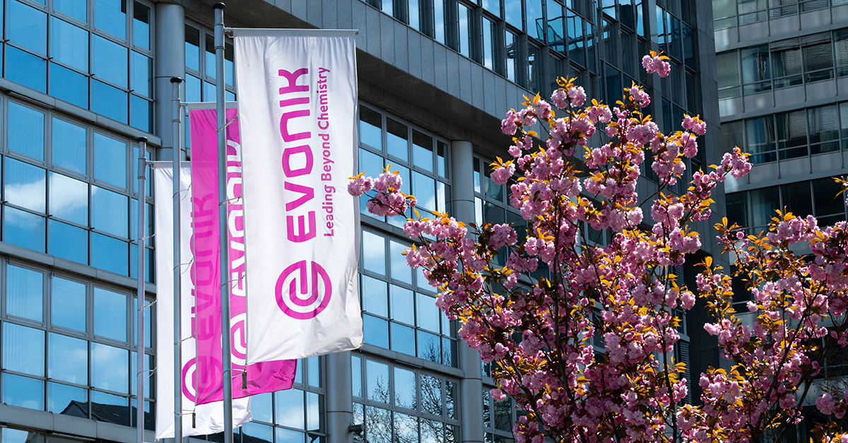 Evonik on Twitter: "Despite a difficult first quarter, #Evonik confirms its earnings forecast ...