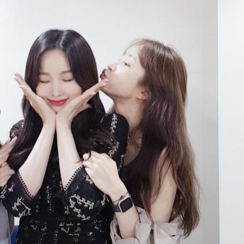 ↑Yami↓|Σɠ |♡̶ on Twitter: "RT @whelji: Hani will always be solji’s 1st supporter 💔"