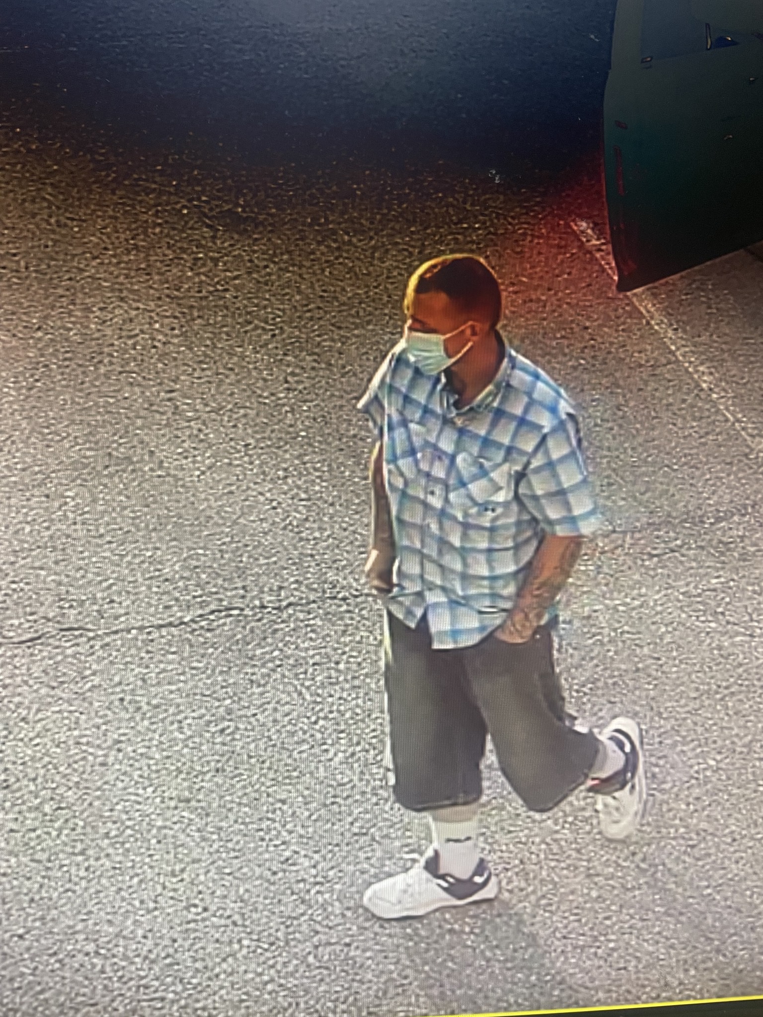 Cbs4 Indy On Twitter Can You Help Indy Police Identify This Suspect