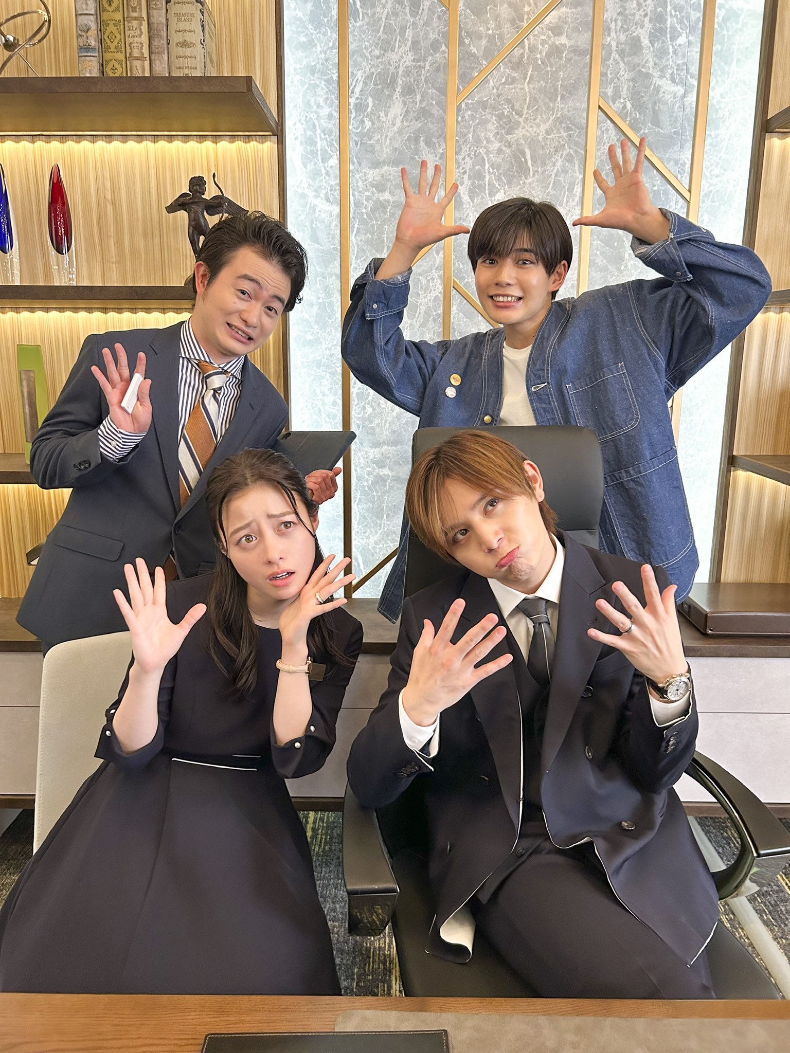 Tbs火ドラ『王様に捧ぐ薬指』【公式】 On Twitter / 王様に捧ぐ薬指💍 第4話ご覧頂きありがとうございました🐶🍝 「誤爆💥」ショットをお届け😜 東郷さんのスーツは