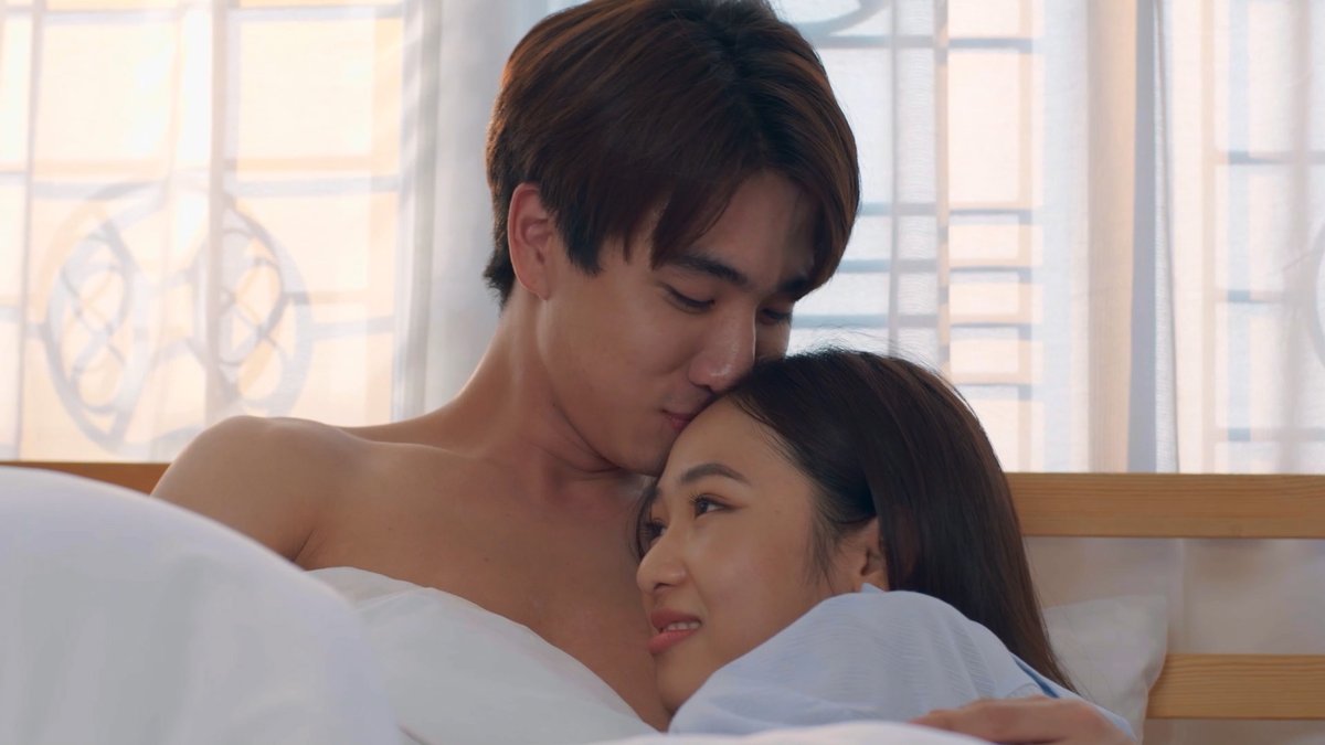 GMMTV on Twitter: "อร๊ายยย! เขินเกิน ปิดตาก่อน! #DoubleSavageEP8 #GMMTV @perthppe @filmracha"
