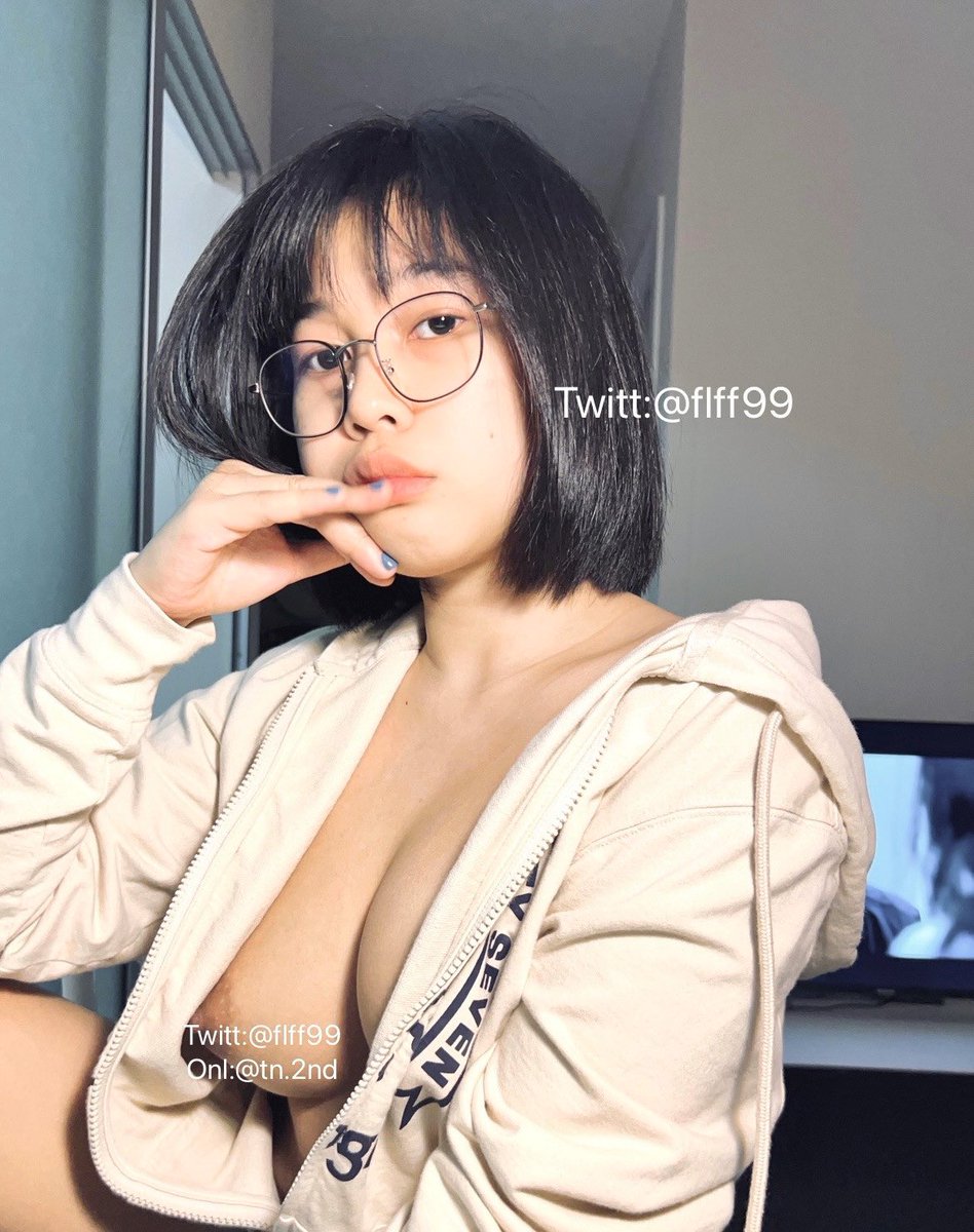 fluffy flff🦖 ⚠️600k follower (only!) on Twitter: "ขอบคุณ 650k sub ฮัฟฟฟฟ 🤎🤏🏻🐷"