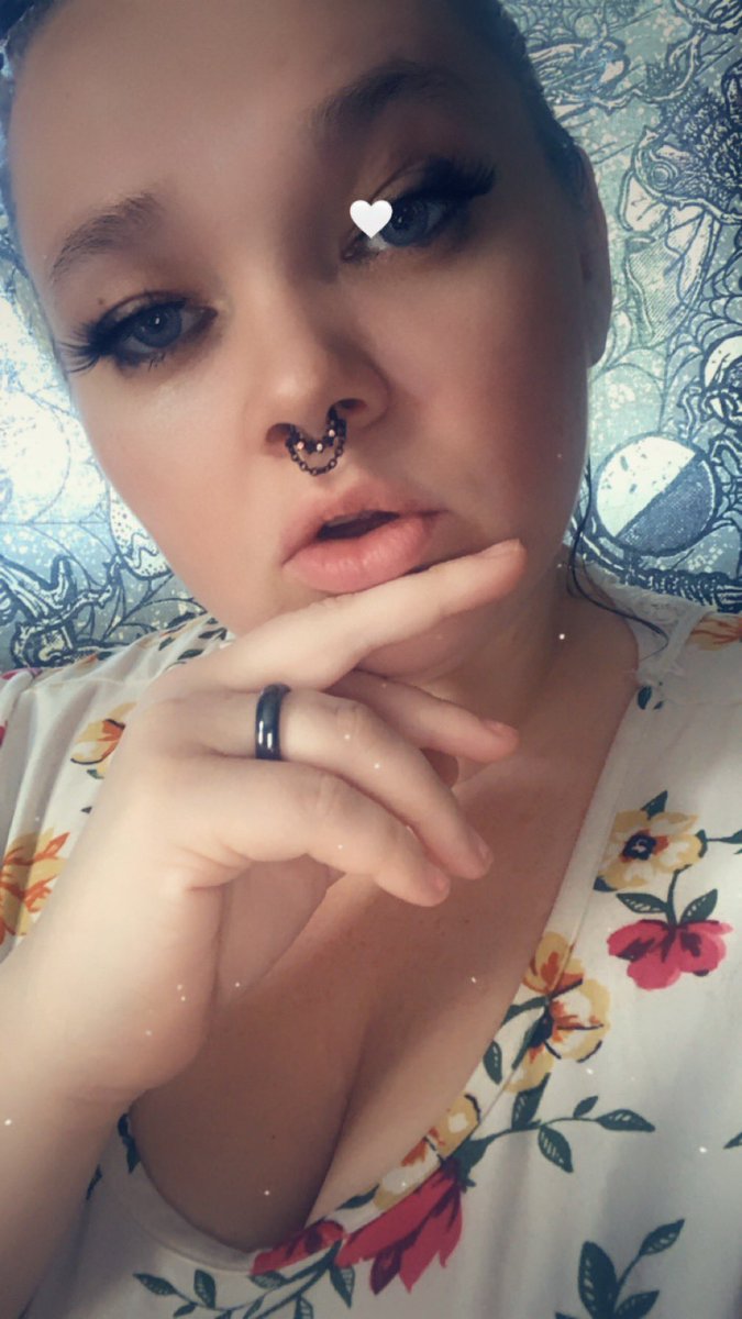 GODDESS KAT BBWS FINEST FINDOMME on Twitter: "I am perfection Findom Fendom cuckold goon simp ...