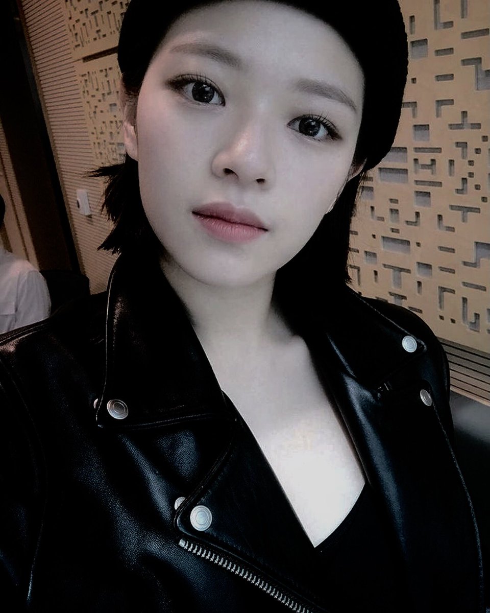 Marvel on Twitter: "RT @Jamie_TWICE: Hiya!!! Welcome to another daily: I love Jeongyeon very ...