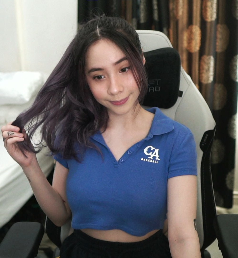 NAOS KAFI on Twitter: "hello http://twitch.tv/kafiii"