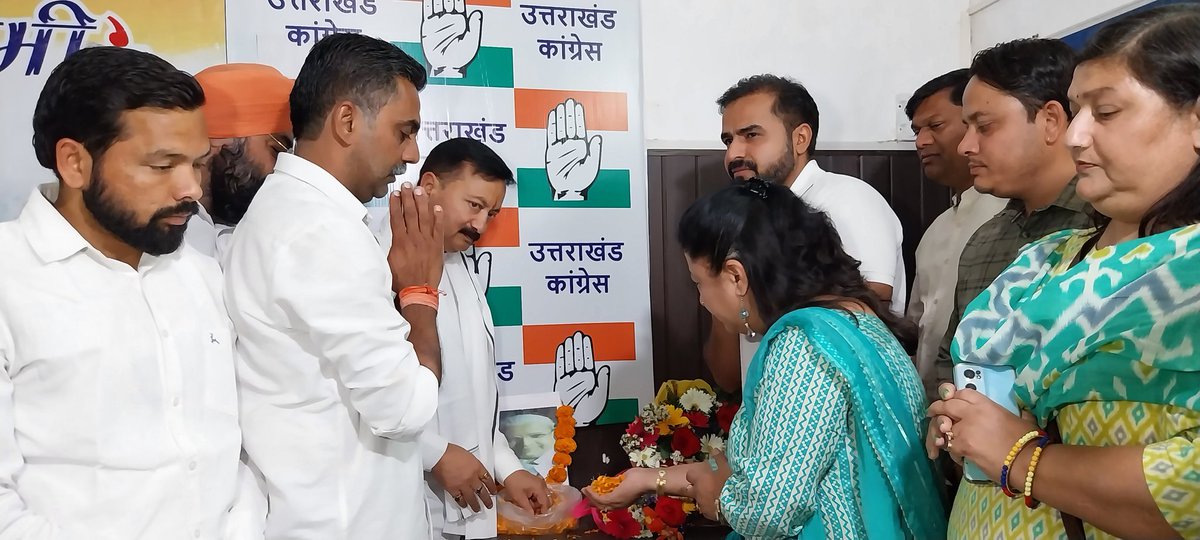 Uttarakhand Congress On Twitter पूर्व पार्षद एवं राज्य आंदोलनकारी रवि कुमार जैन के स्वरचित गीत