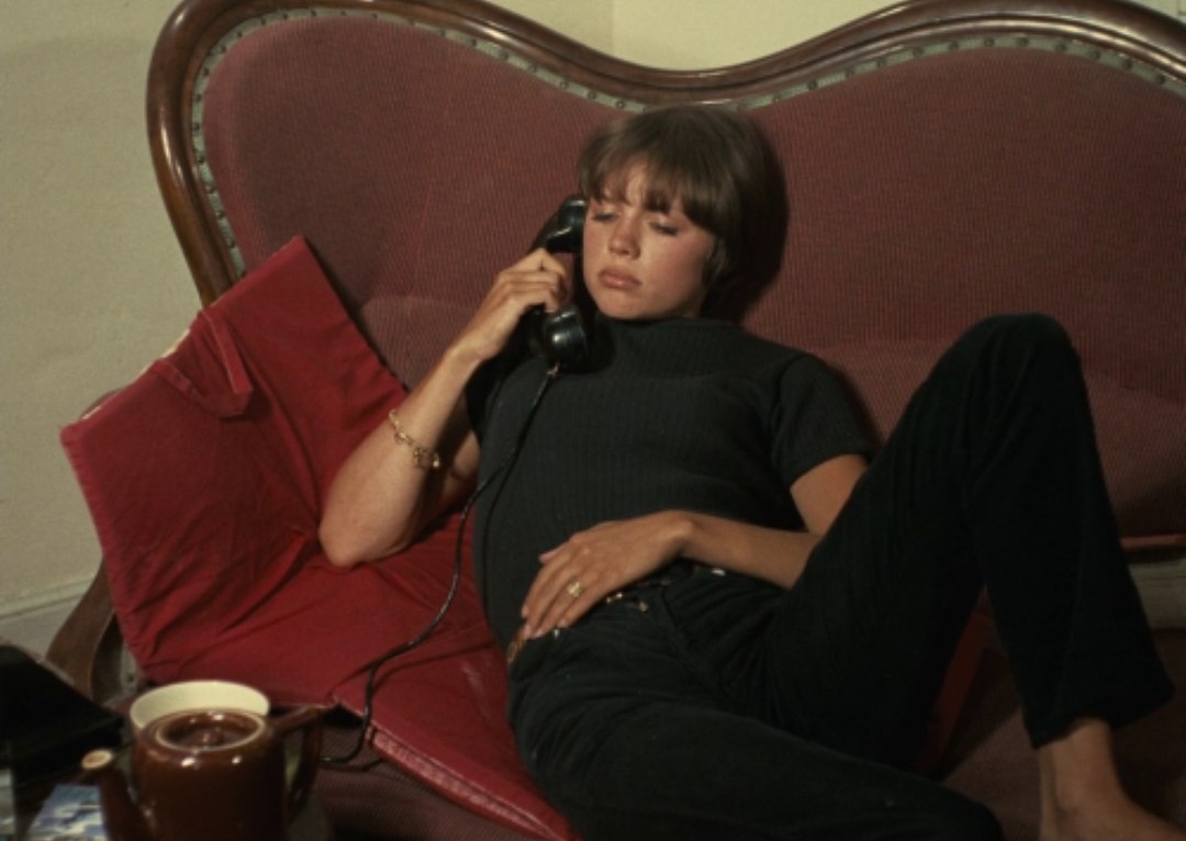 The projectionist woman on Twitter: "'La Collectionneuse' (1967) Éric Rohmer."