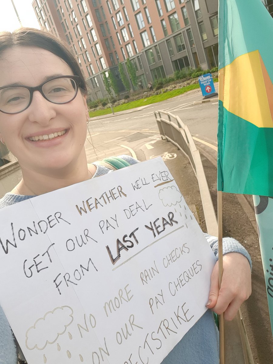 Hilary Weller's Instagram, Twitter & Facebook on IDCrawl