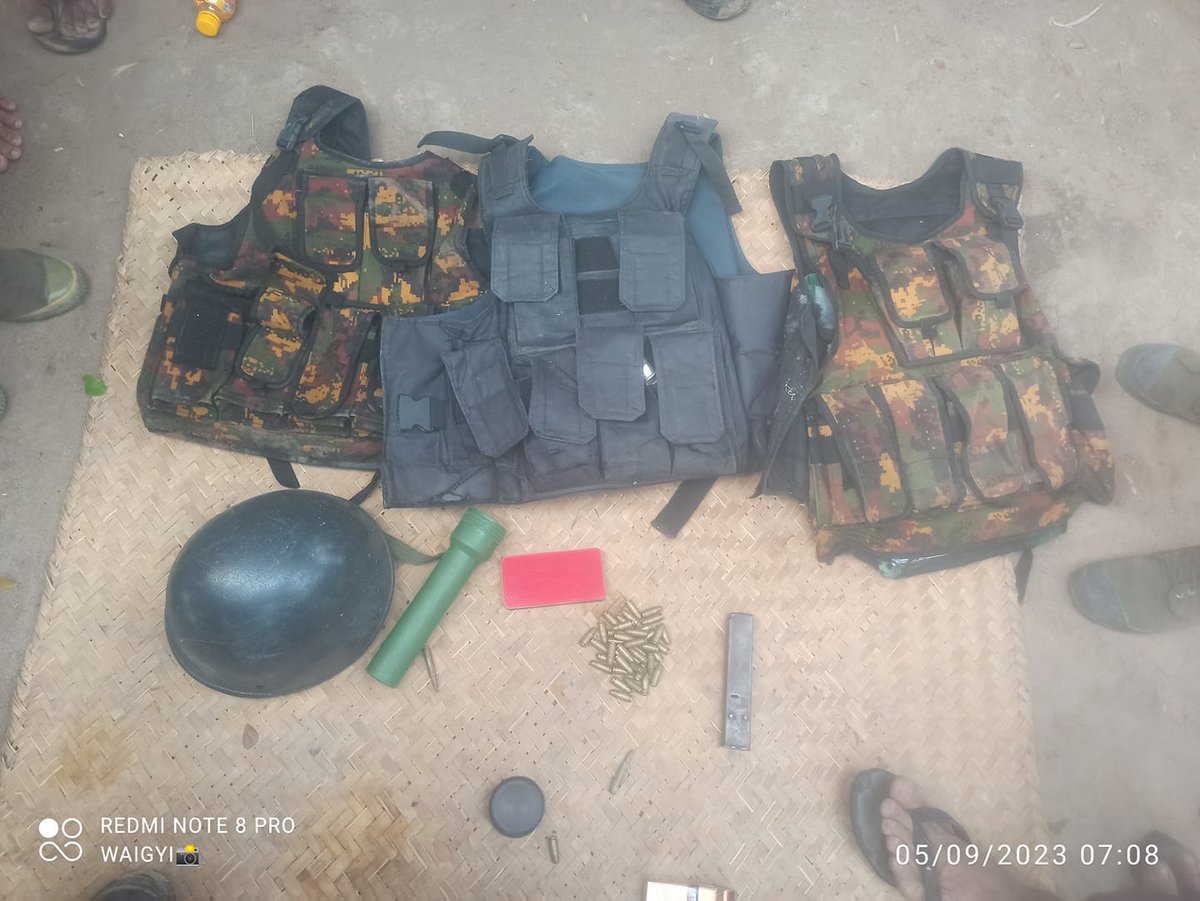 Khit Thit Media On Twitter ရွှေဘိုမြို့နယ်၊ ဇီးဖြူကုန်းရွာရှိ စစ်တပ် စခန်းကို Pdf တပ်ဖွဲ့များ