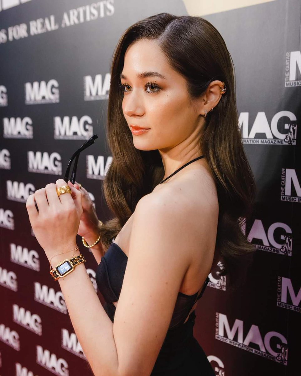 jeffy🐈 on Twitter: "Miss ma’am is so gorgeous🥺🖤 #violettewautier"