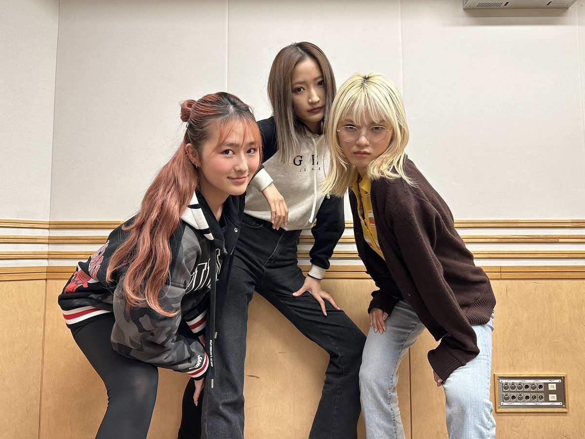 Girls²のがるがるトーク！ on Twitter: "#鶴屋美咲 #小川桜花 #隅谷百花 チームのOAいかがでしたか？ がるラーからのメールをたっぷりと📩 ☑百花インスタに美咲、桜花モノ ...