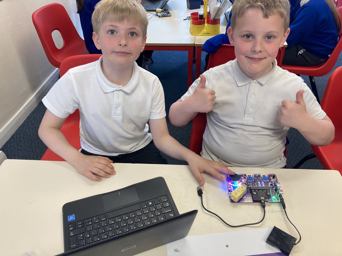 Micro:bit Educational Foundation on Twitter: "RT @WelbeckPS: Year 4/3 have been learning how to ...