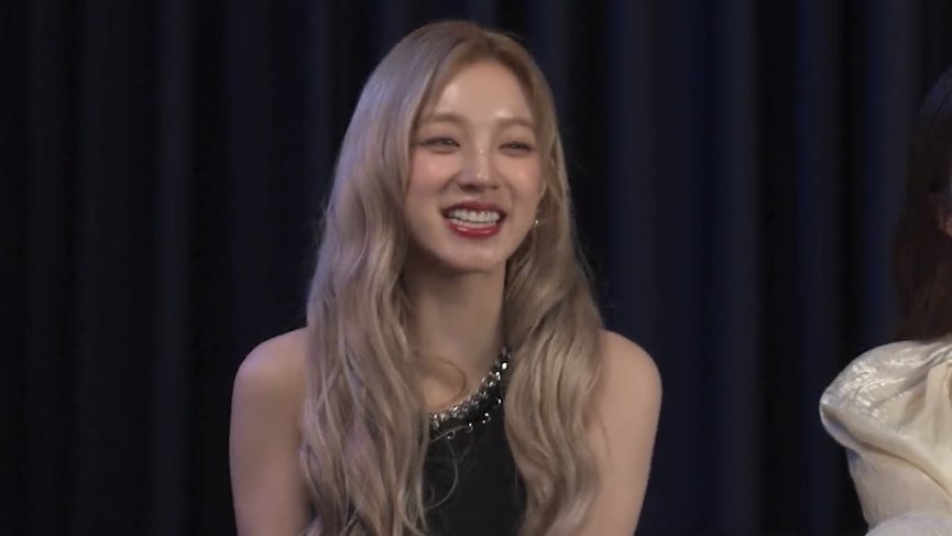 syqfiles on Twitter: "her beauty is on another level"