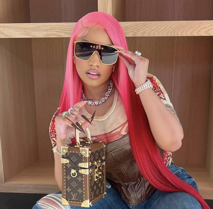 Pop Crave On Twitter Nicki Minaj Teases Her New Album Set For