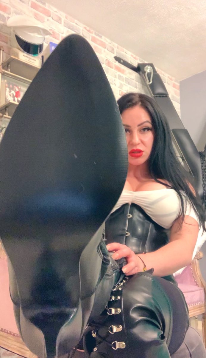 Domme Daily on Twitter: "RT @FemdomDaily: You’re a good boy, but you could be better. There is ...