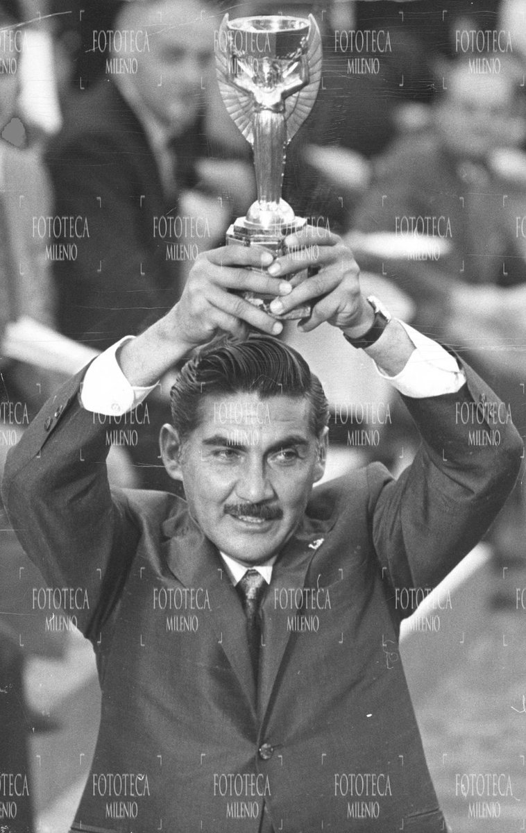 Francisco González on Twitter: "#OrgulloMexicano 🇲🇽 Antonio Carbajal murió a los 93 años https ...