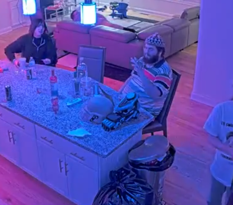 tankwatching on Twitter: "frank: "if you're on reddit, kill yourself." #fishtanklive"