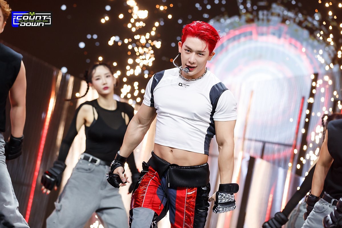 Wonho Gifs & Pics Fan account on Twitter: "220616 M Countdown #원호 #WONHO @official__wonho"